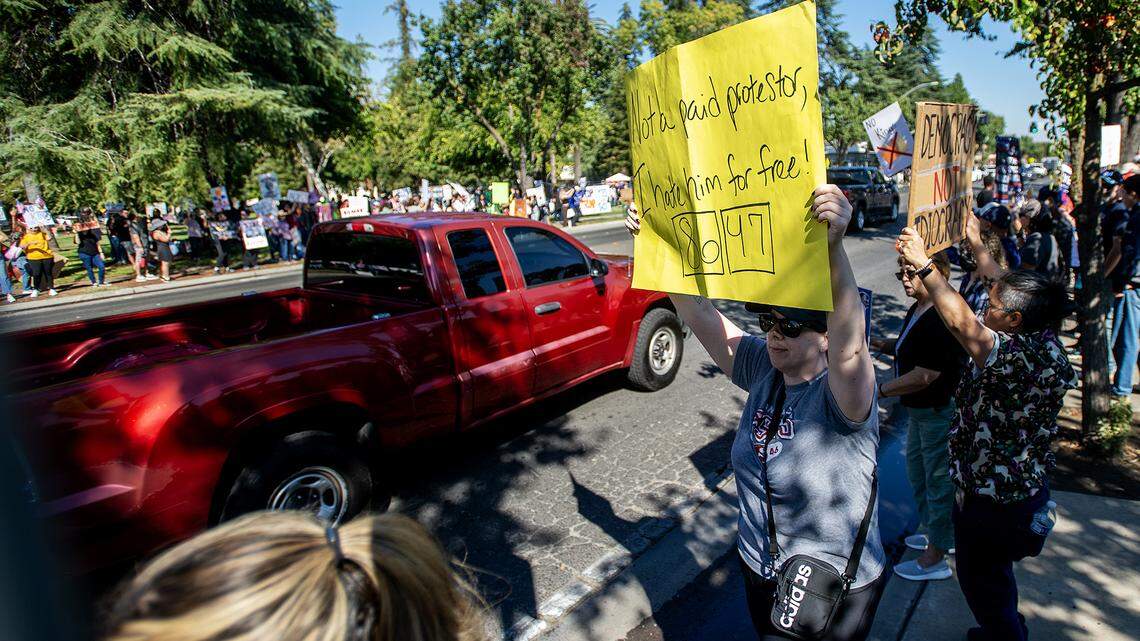 Hundreds protest Trump at Courthouse Park in Merced Saturday | Merced ...