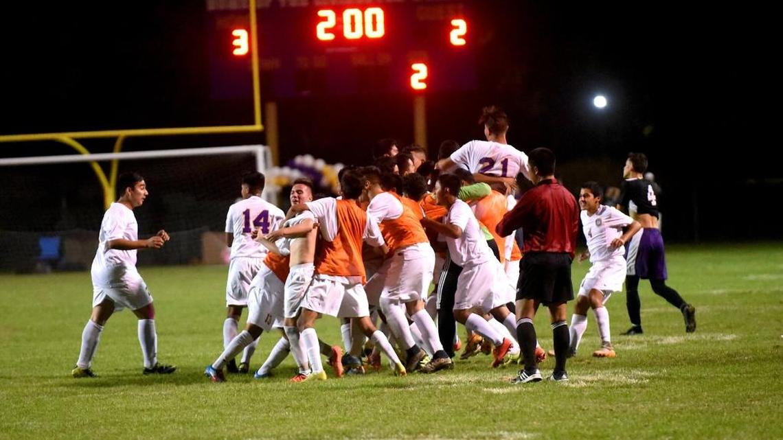 Livingston outlasts Pacheco for WAC boys soccer crown | Merced Sun-Star